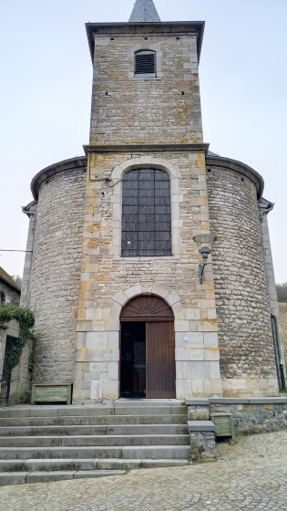 A faire : Les ruines de Montaigle et la réserve de Sosoye au départ de ...