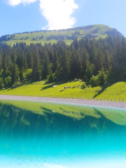 The Queyset reservoir - Walk