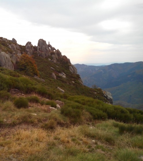 A faire : Du tunnel du Roux à Montpezat par les crêtes entre Ardèche et ...