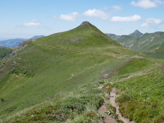 The Téton de Vénus above Le Lioran - Walk