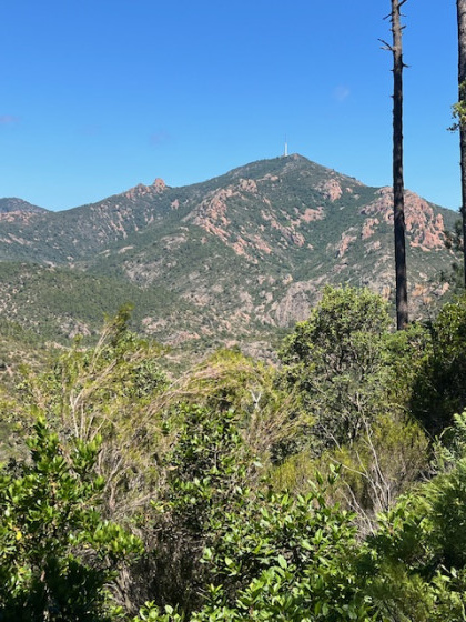 A faire : Le Lac du Gabre de Gourin depuis le Col de Belle Barbe ...