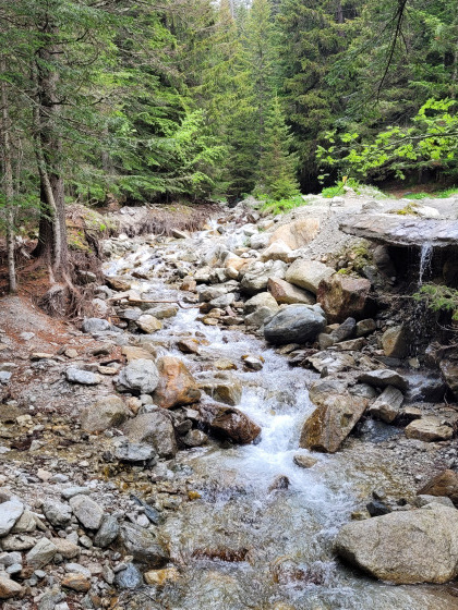 Walk to Lake Adus - Walk